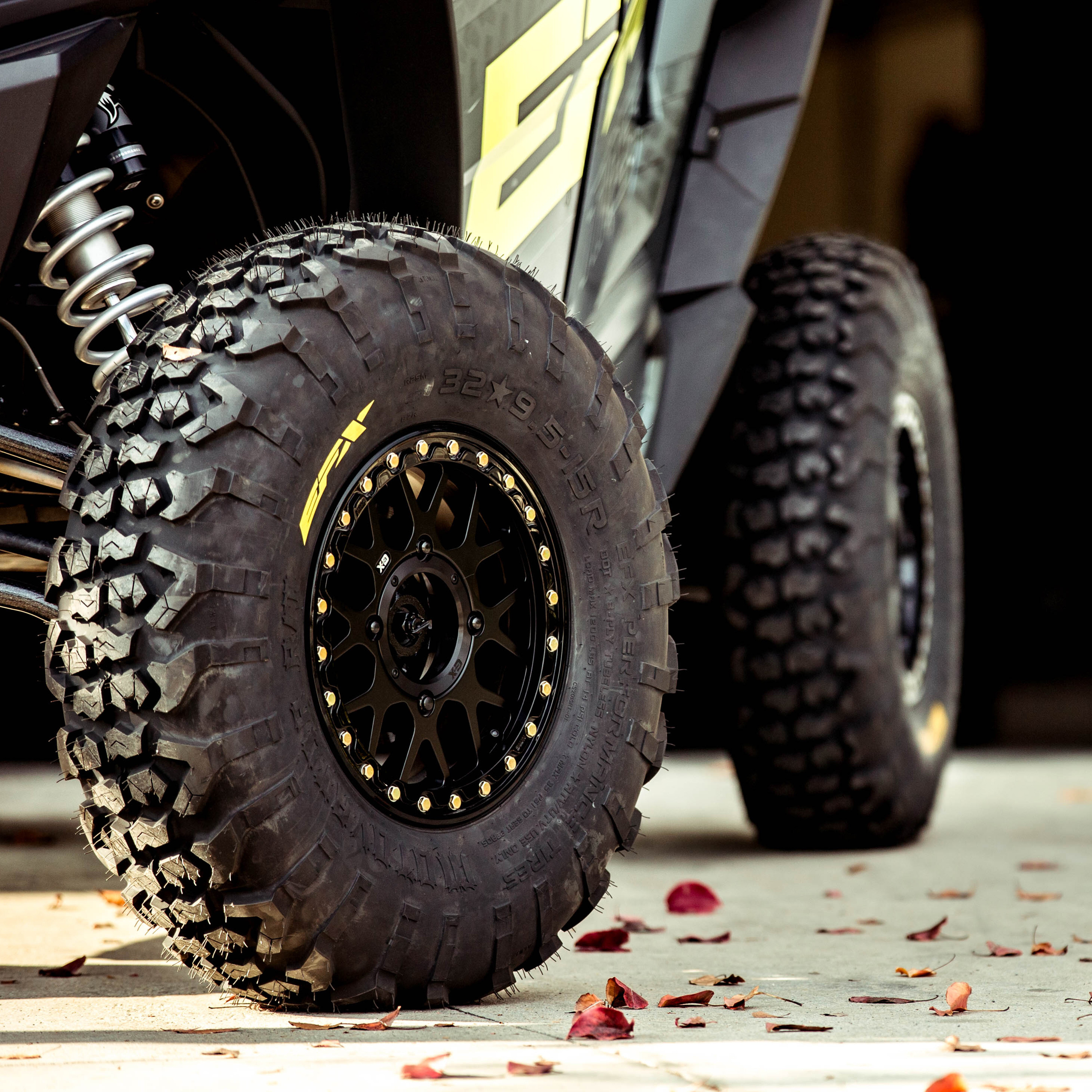 EFX Tires® MVR-32-95-15 - MOTOVATOR R/T Tire (32/9.5R15 ...
